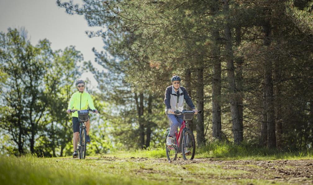Vélo et rando en auvergne - Vélo et rando dans le Val de Sioule - Vélo ...