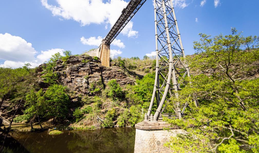 Vélo et rando en auvergne - Vélo et rando dans le Val de Sioule - Vélo ...