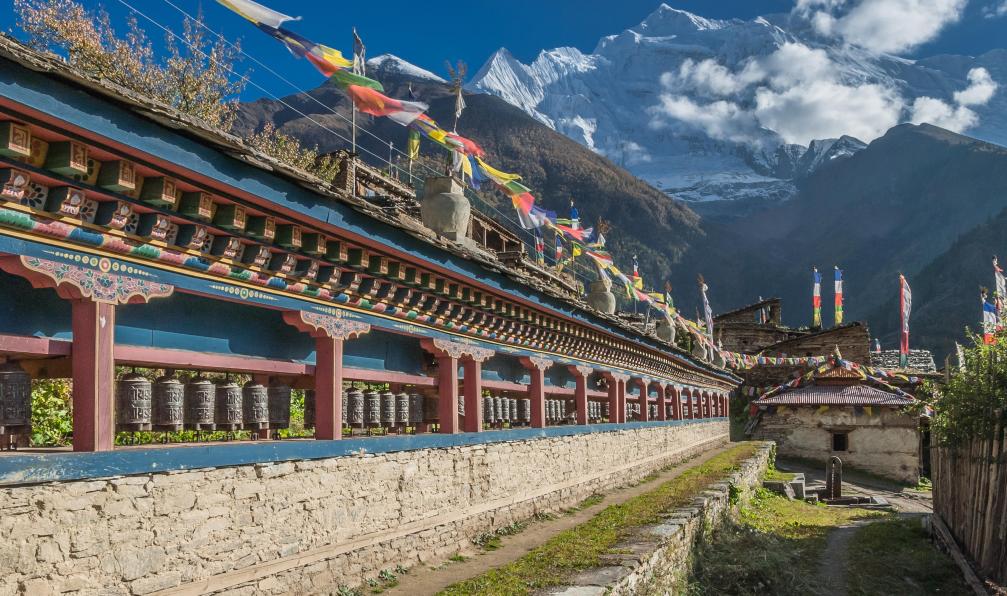 Lac tilicho - La Haute Route des Annapurnas - Trekking - Népal ...