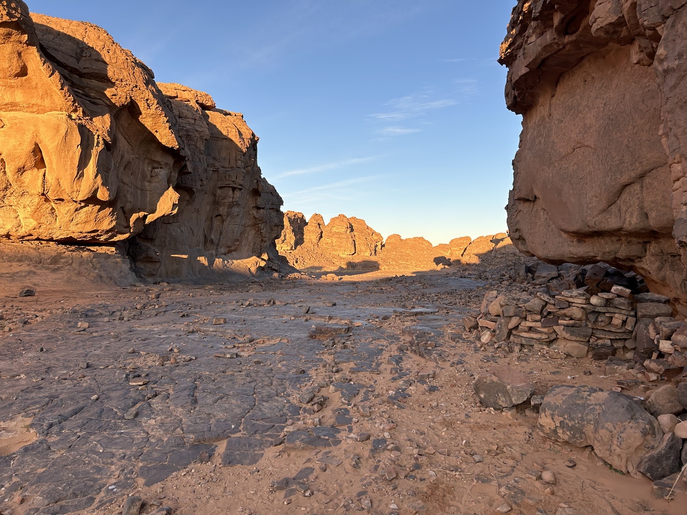 Trekking ajjers djanet - Sables et canyons des Ajjers - Trekking ...