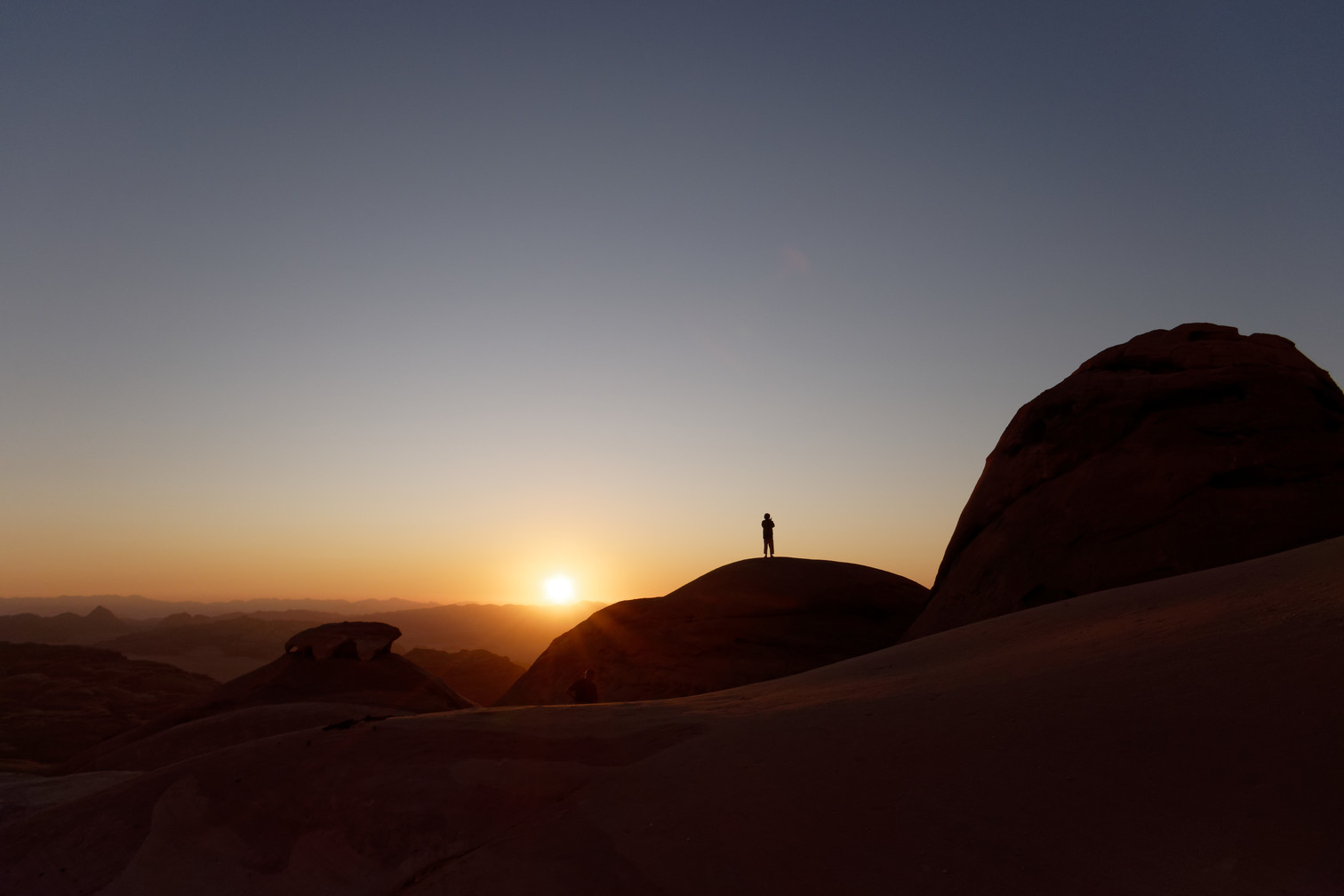 Tour jordanie - Du wadi Rum à Pétra par la vallée arc-en-ciel ...