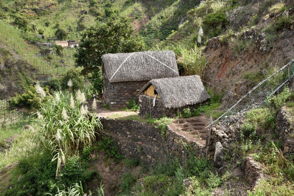 Cap vert randonnée - Balade capverdienne - Découverte - Cap-Vert ...