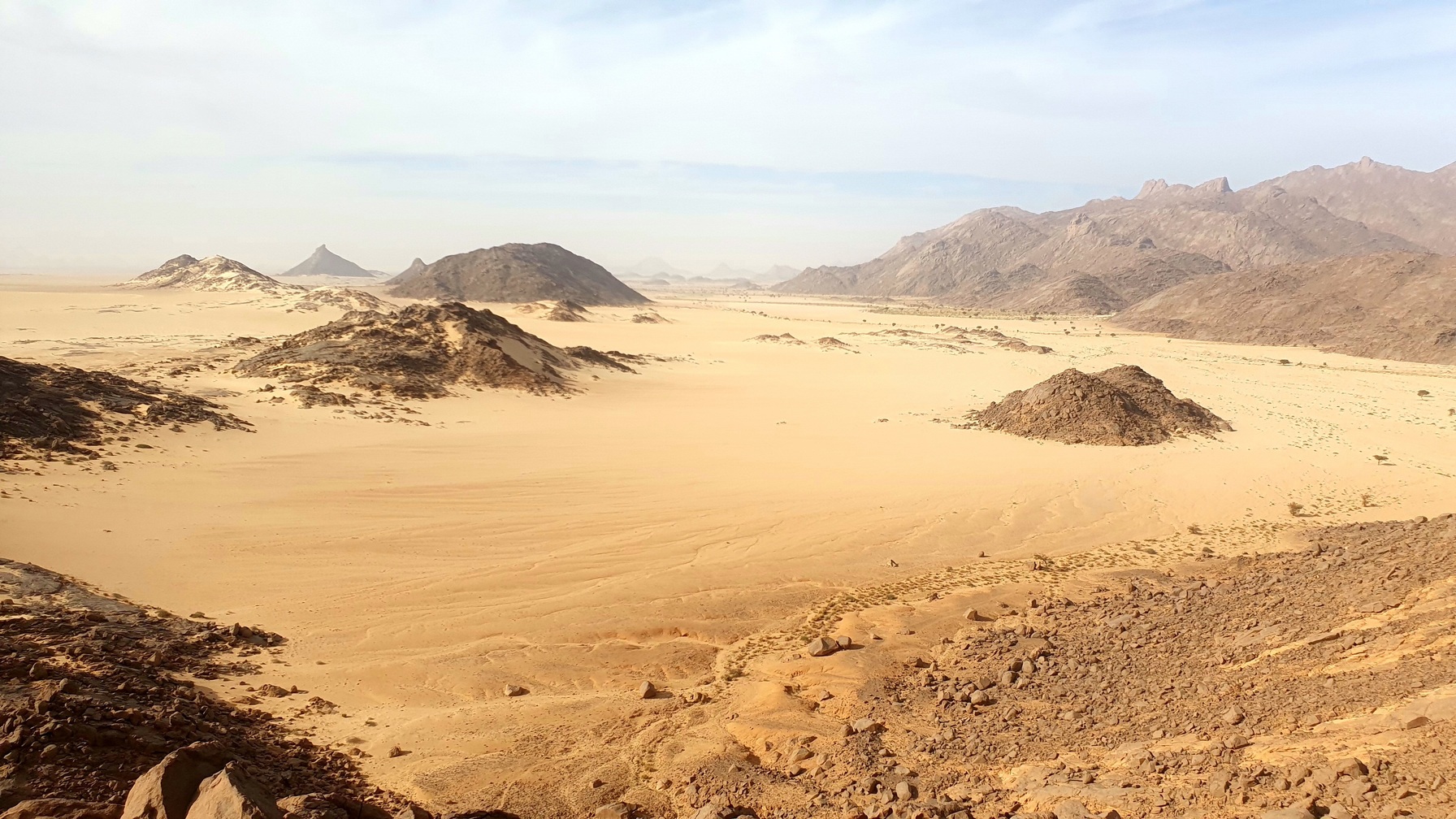 Grande traversée tefedest et garet el djenoun - Grande traversée ...