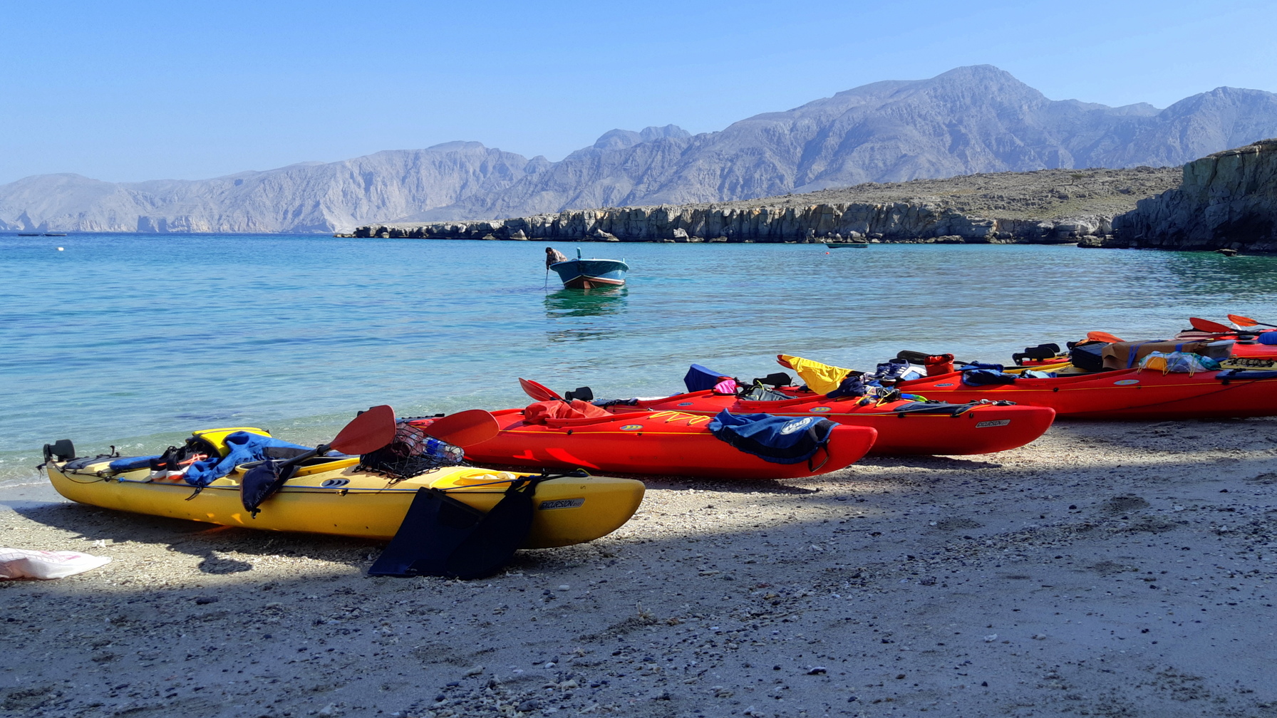 Kayak oman - Trek et kayak au Musandam - Rando-kayak - Oman - Allibert ...