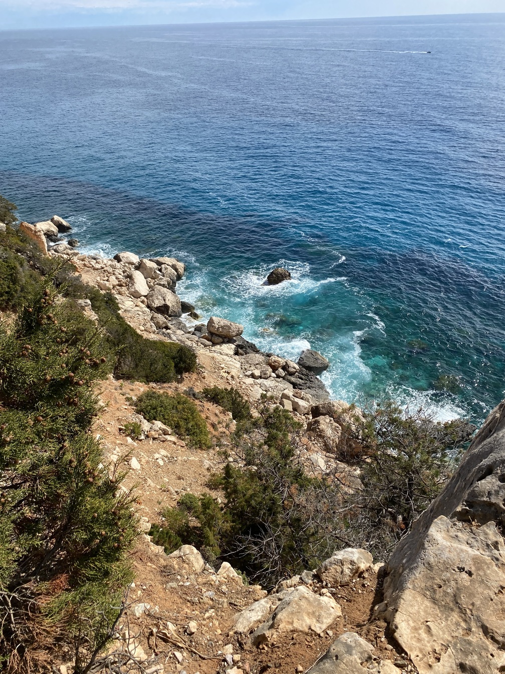 Trek sardaigne - Le trek du Selvaggio Blu - Randonnée - Italie ...