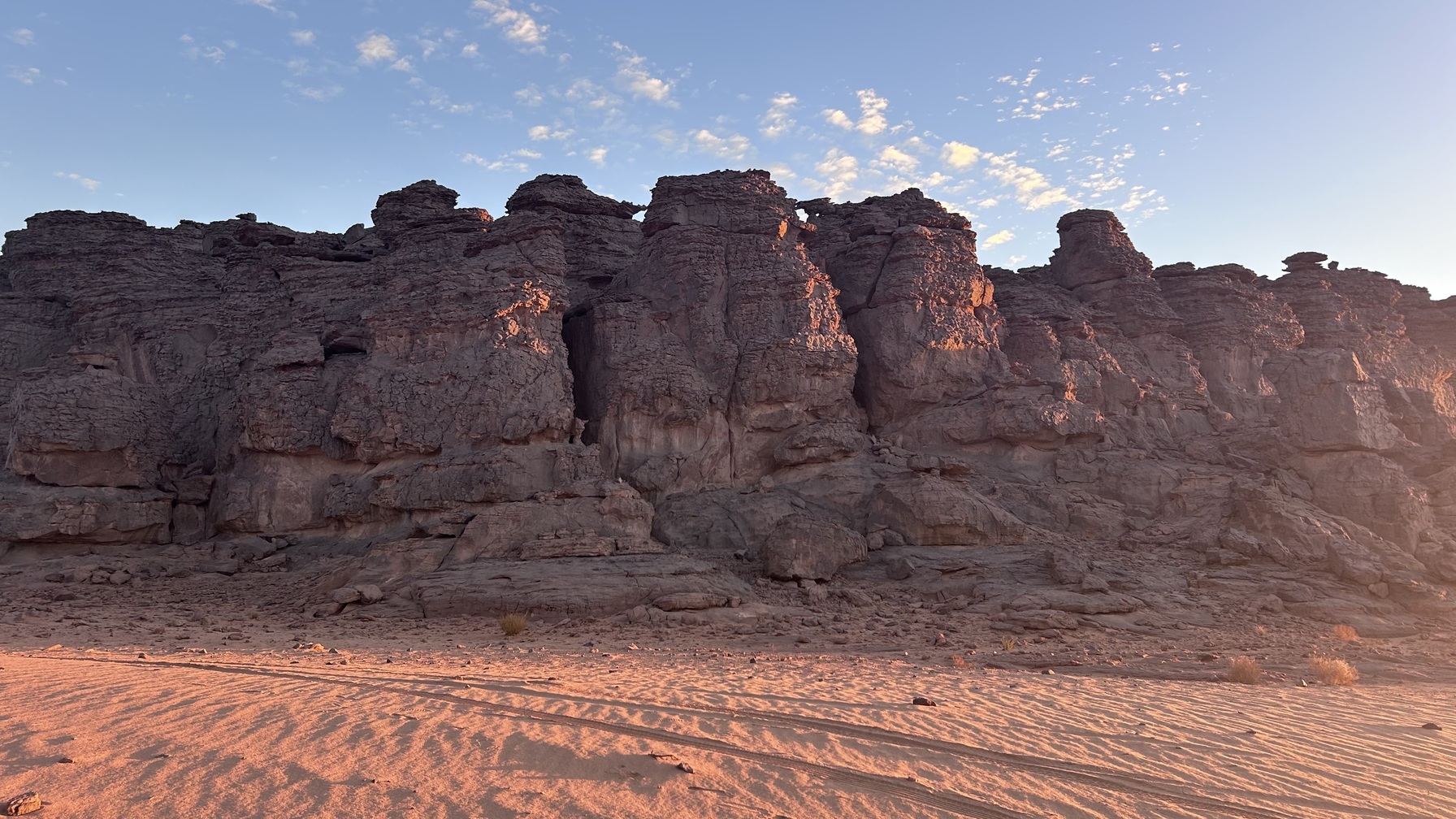 Trekking ajjers djanet - Sables et canyons des Ajjers - Trekking ...