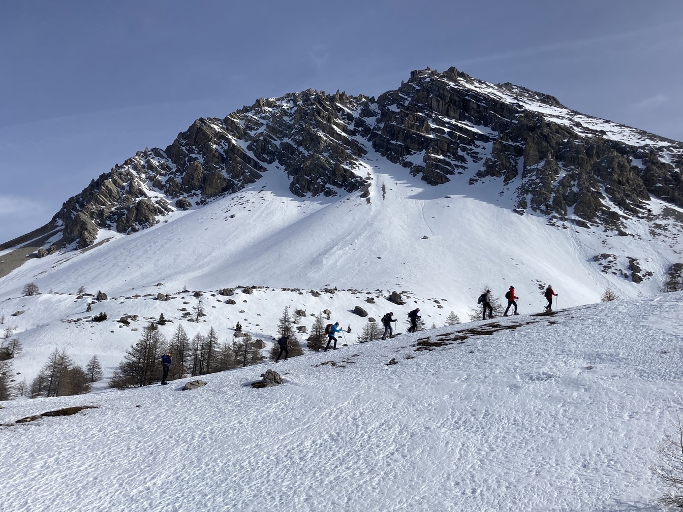 Raquettes vallee de la claree - Lumineux val Clarée à raquettes ...