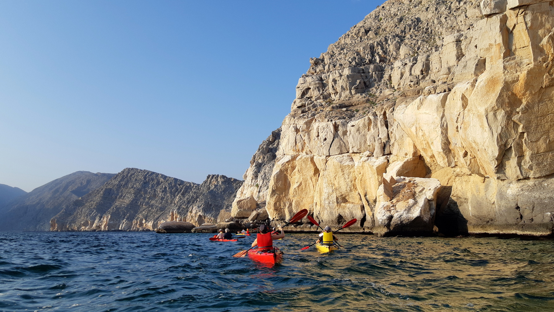 Kayak oman - Trek et kayak au Musandam - Rando-kayak - Oman - Allibert ...